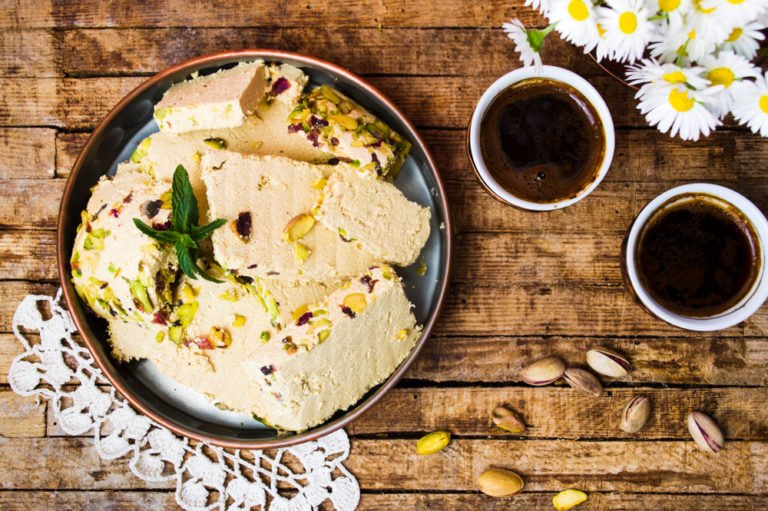 Halva: ricetta, varianti e modalità di utilizzo di questo dolce