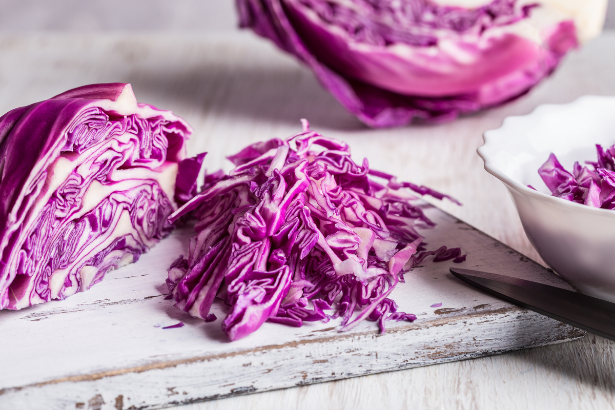 Cavolo rosso: proprietà e ricette con questo ortaggio salutare