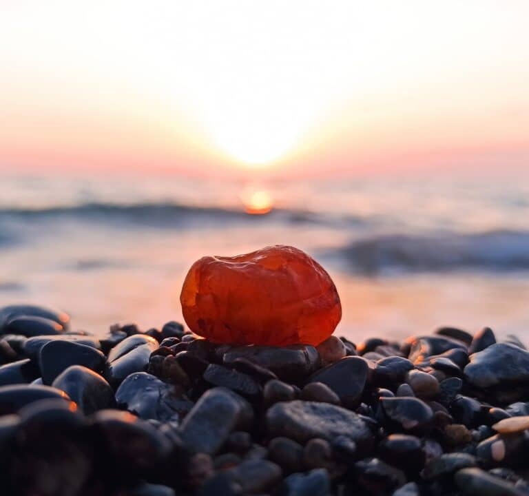 Corniola: caratteristiche, proprietà, utilizzi e benefici