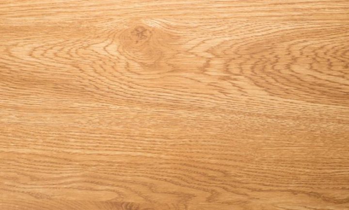 Legno chiaro per pavimenti, arredo e mobili, tutte le varietà