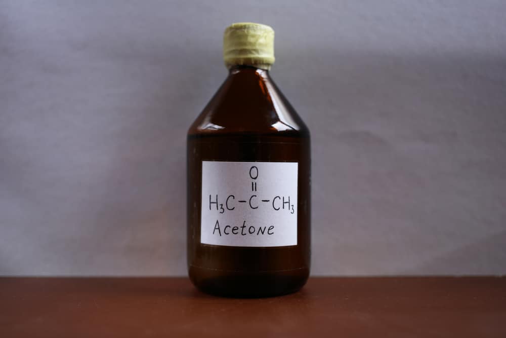 Acetone: che cos'è, formula chimica, utilizzi, Scheda di Sicurezza