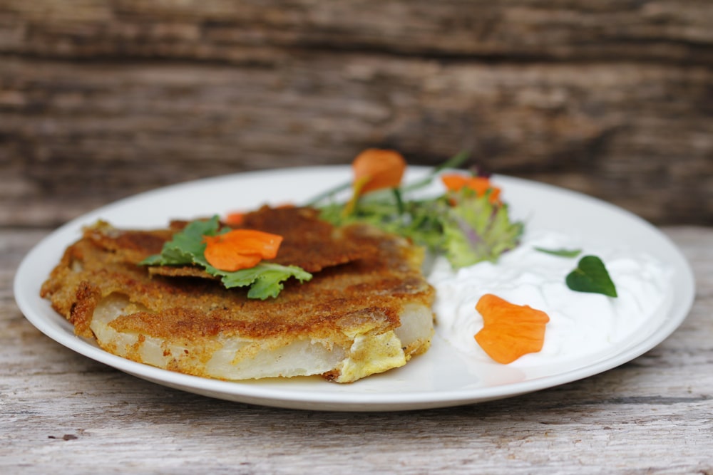 Cavolo rapa: proprietà e ricette per gustarlo sia crudo che cotto